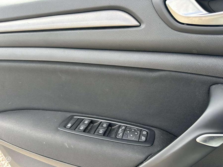 Balts Renault Megane 2021 Viļņa, ar dzinēja tilpumu 1.46 L un nobraukumu 156 tūkst. km par 10405 €, foto 12 vietnē AUTOMOTO.COM.LV