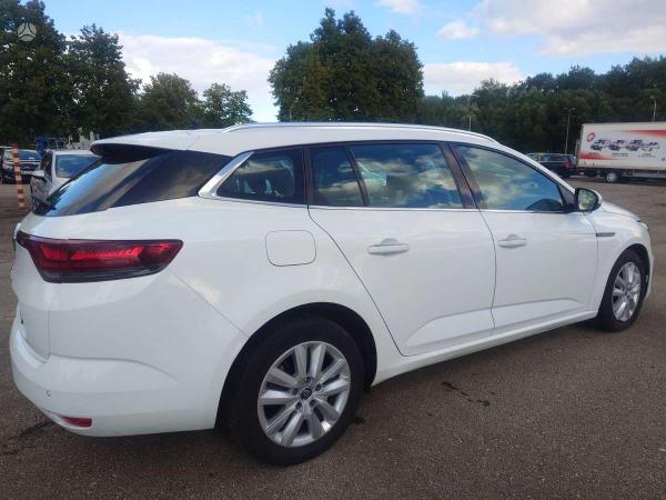 White Renault Megane 2021 in Taurage, with an engine capacity of 1.46 L and mileage of 213 thousand km for 9559 €, photo 6 on AUTOMOTO.COM.LV
