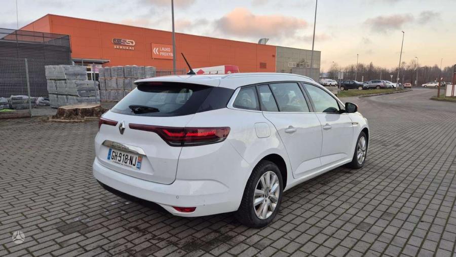 White Renault Megane 2022 in Taurage, with an engine capacity of 1.46 L and mileage of 257 thousand km for 8500 €, photo 6 on AUTOMOTO.COM.LV