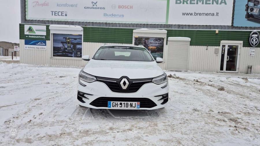 White Renault Megane 2022 in Taurage, with an engine capacity of 1.46 L and mileage of 252 thousand km for 7990 €, photo 2 on AUTOMOTO.COM.LV