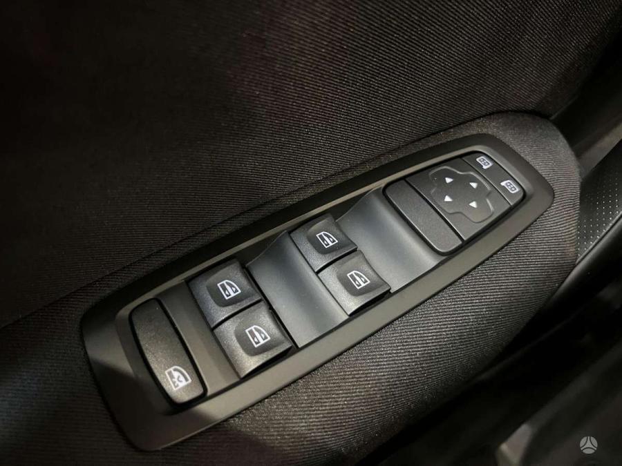 Balts Renault Megane 2022 Kauņa, ar dzinēja tilpumu 1.33 L un nobraukumu 127 tūkst. km par 10900 €, foto 14 vietnē AUTOMOTO.COM.LV