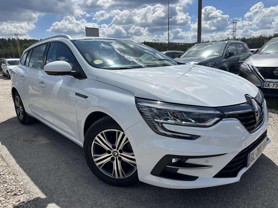 White Renault Megane 2022 in Vilnius, with an engine capacity of 1.46 L and mileage of 199 thousand km for 10889 €, photo 4 on AUTOMOTO.COM.LV