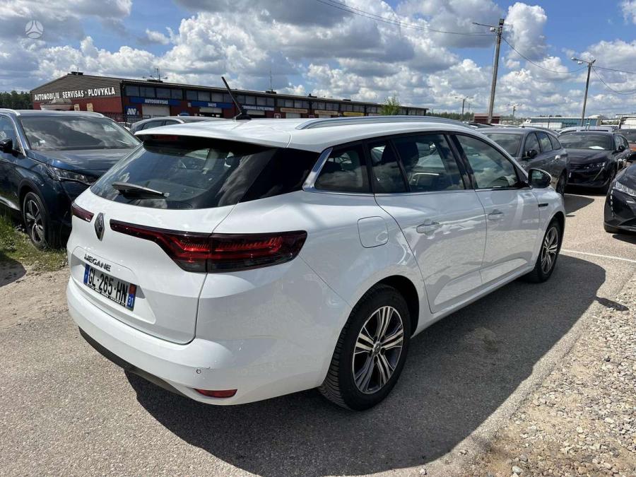 White Renault Megane 2022 in Vilnius, with an engine capacity of 1.46 L and mileage of 199 thousand km for 10889 €, photo 7 on AUTOMOTO.COM.LV