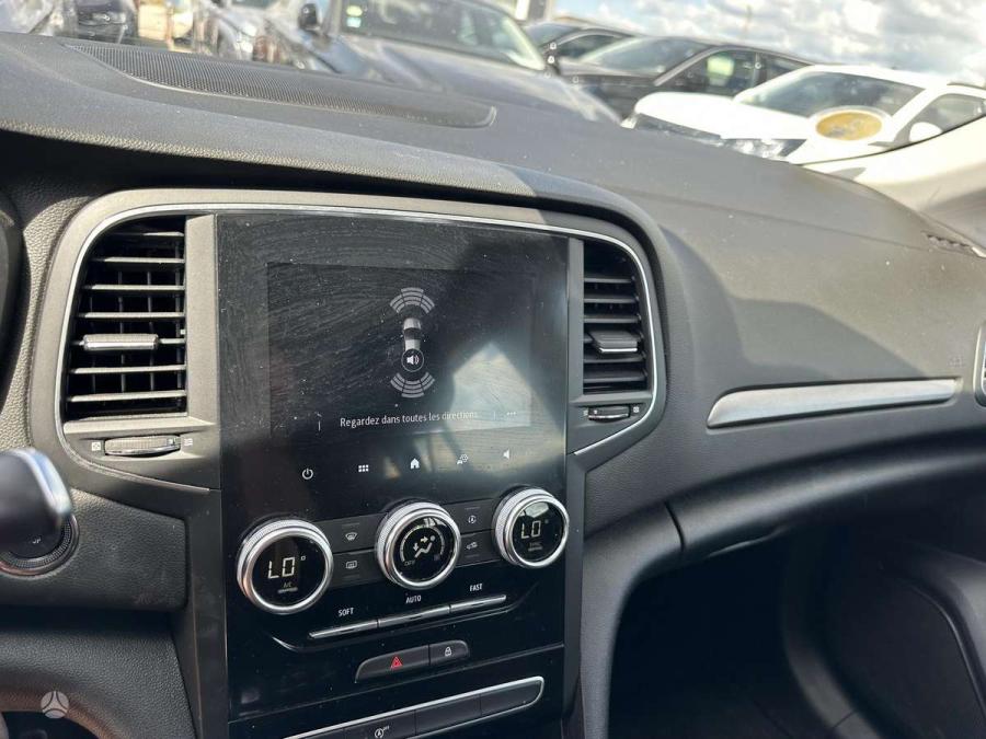 White Renault Megane 2022 in Vilnius, with an engine capacity of 1.46 L and mileage of 199 thousand km for 10889 €, photo 15 on AUTOMOTO.COM.LV