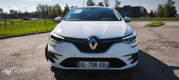 White Renault Megane 2022 in Kaunas, with an engine capacity of 1.46 L and mileage of 152 thousand km for 11495 €, photo 4 on AUTOMOTO.COM.LV