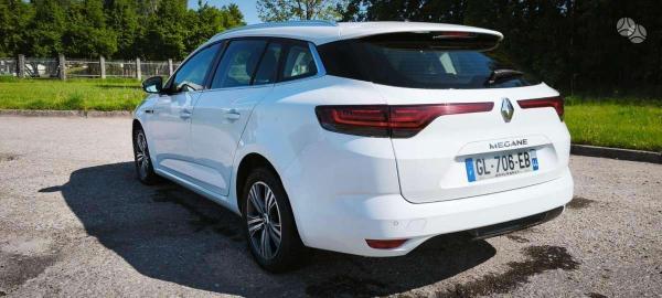 White Renault Megane 2022 in Kaunas, with an engine capacity of 1.46 L and mileage of 152 thousand km for 11495 €, photo 9 on AUTOMOTO.COM.LV