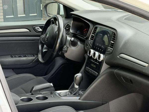 Balts Renault Megane 2022 Viļņa, ar dzinēja tilpumu 1.46 L un nobraukumu 190 tūkst. km par 8300 €, foto 10 vietnē AUTOMOTO.COM.LV
