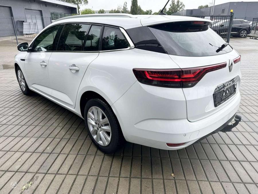 Balts Renault Megane 2022 Kauņa, ar dzinēja tilpumu 1.33 L un nobraukumu 182 tūkst. km par 10800 €, foto 5 vietnē AUTOMOTO.COM.LV