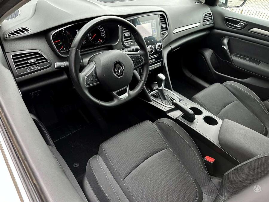 Balts Renault Megane 2022 Kauņa, ar dzinēja tilpumu 1.33 L un nobraukumu 182 tūkst. km par 10800 €, foto 7 vietnē AUTOMOTO.COM.LV