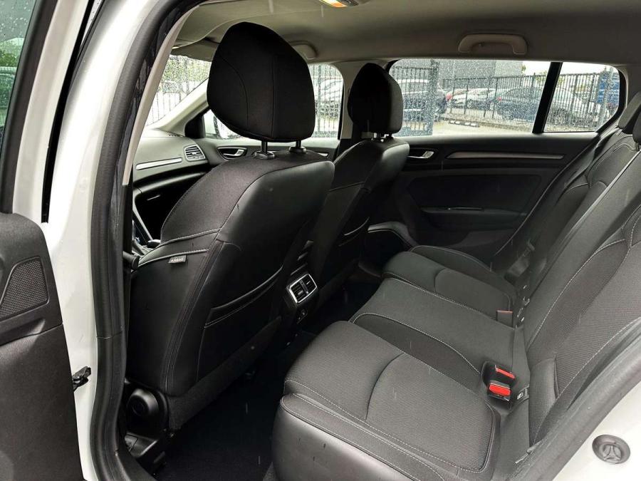 Balts Renault Megane 2022 Kauņa, ar dzinēja tilpumu 1.33 L un nobraukumu 182 tūkst. km par 10800 €, foto 12 vietnē AUTOMOTO.COM.LV