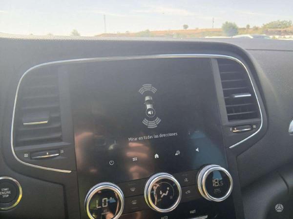 Balts Renault Megane 2022 Viļņa, ar dzinēja tilpumu 1.46 L un nobraukumu 226 tūkst. km par 9670 €, foto 8 vietnē AUTOMOTO.COM.LV