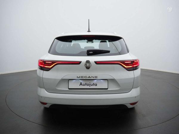 White Renault Megane 2022 in Vilnius, with an engine capacity of 1.33 L and mileage of 83 thousand km for 11000 €, photo 5 on AUTOMOTO.COM.LV