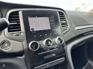 Balts Renault Megane 2022 Viļņa, ar dzinēja tilpumu 1.46 L un nobraukumu 189 tūkst. km par 10284 €, foto 14 vietnē AUTOMOTO.COM.LV