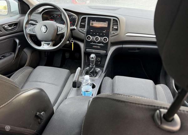 White Renault Megane 2022 in Siauliai, with an engine capacity of 1.46 L and mileage of 166 thousand km for 9700 €, photo 8 on AUTOMOTO.COM.LV