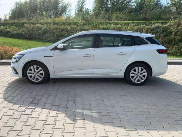 White Renault Megane 2022 in Vilnius, with an engine capacity of 1.46 L and mileage of 214 thousand km for 10527 €, photo 7 on AUTOMOTO.COM.LV
