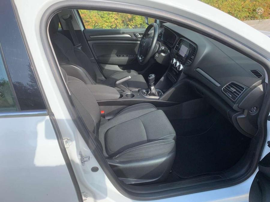 Balts Renault Megane 2022 Viļņa, ar dzinēja tilpumu 1.46 L un nobraukumu 214 tūkst. km par 10527 €, foto 11 vietnē AUTOMOTO.COM.LV