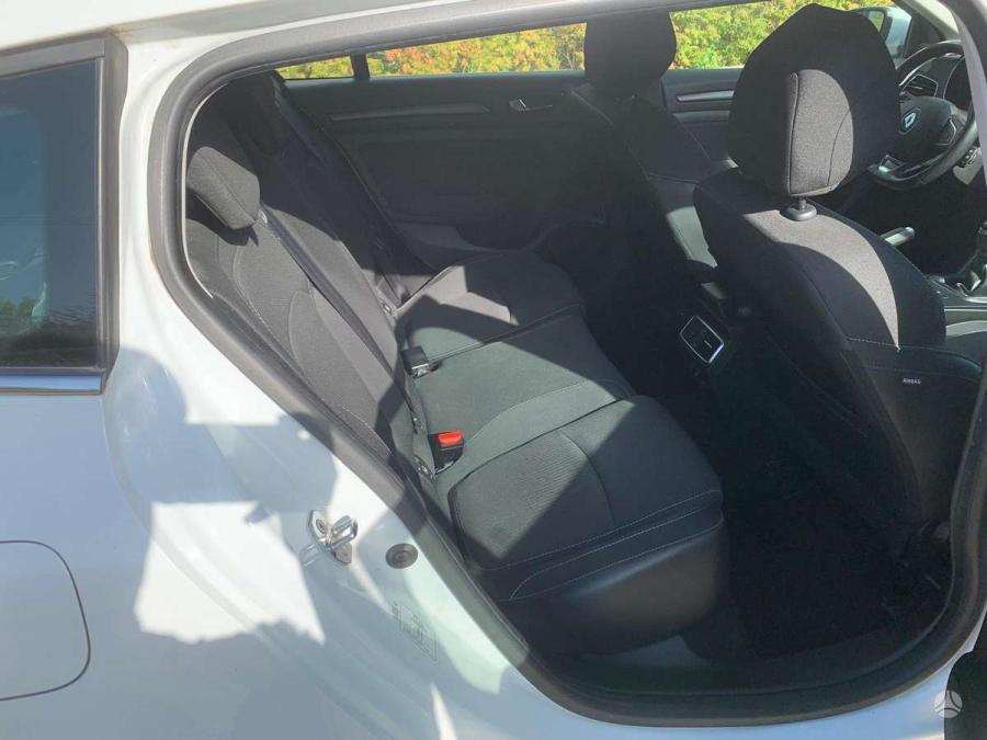 Balts Renault Megane 2022 Viļņa, ar dzinēja tilpumu 1.46 L un nobraukumu 214 tūkst. km par 10527 €, foto 13 vietnē AUTOMOTO.COM.LV