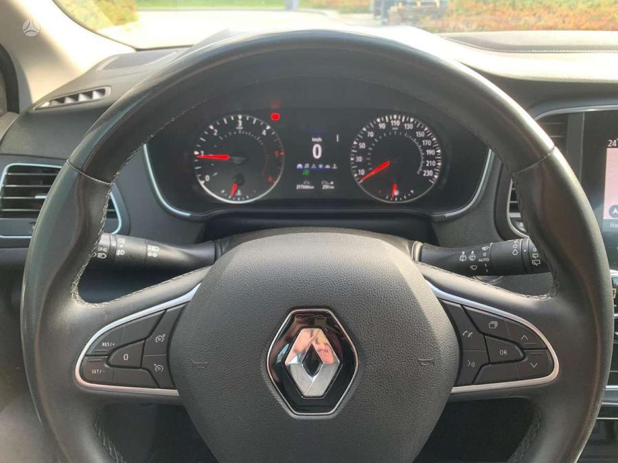 Balts Renault Megane 2022 Viļņa, ar dzinēja tilpumu 1.46 L un nobraukumu 214 tūkst. km par 10527 €, foto 22 vietnē AUTOMOTO.COM.LV