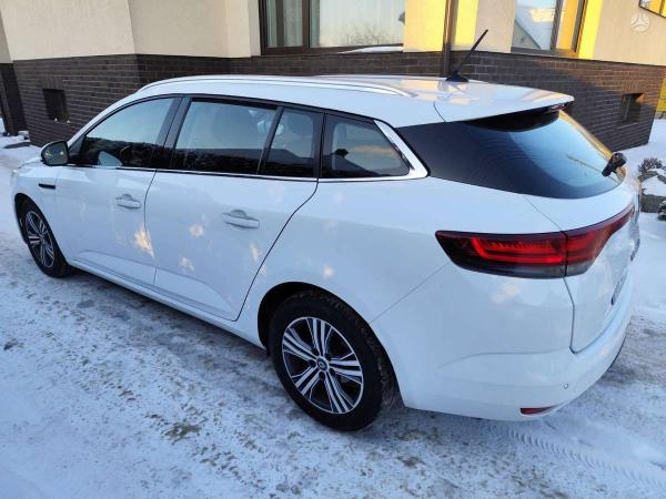 Balts Renault Megane 2023 Kalvarija, ar dzinēja tilpumu 1.46 L un nobraukumu 143 tūkst. km par 12524 €, foto 2 vietnē AUTOMOTO.COM.LV