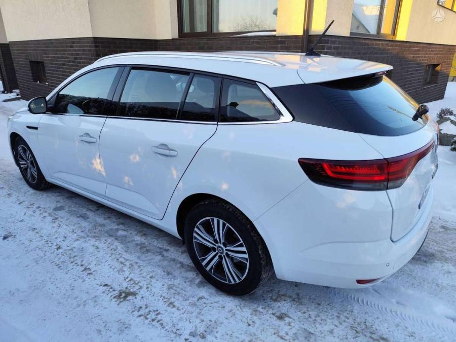 Balts Renault Megane 2023 Kalvarija, ar dzinēja tilpumu 1.46 L un nobraukumu 143 tūkst. km par 12524 €, foto 2 vietnē AUTOMOTO.COM.LV