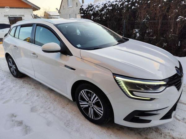 Balts Renault Megane 2023 Kalvarija, ar dzinēja tilpumu 1.46 L un nobraukumu 143 tūkst. km par 12524 €, foto 3 vietnē AUTOMOTO.COM.LV