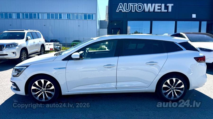 White Renault Megane 2023 in Tallinn, with an engine capacity of 1.30 L and mileage of 45 thousand km for 15490 €, photo 10 on AUTOMOTO.COM.LV