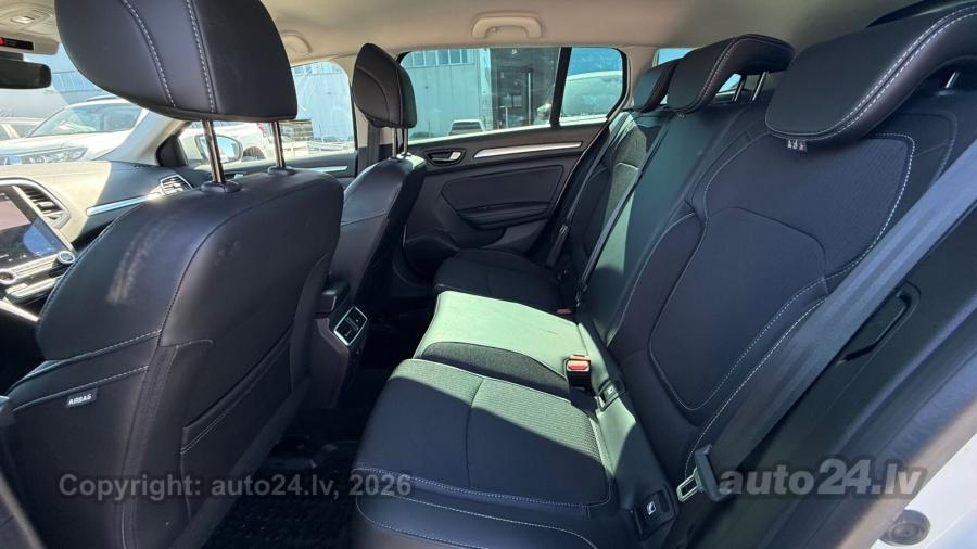 White Renault Megane 2023 in Tallinn, with an engine capacity of 1.30 L and mileage of 45 thousand km for 15490 €, photo 24 on AUTOMOTO.COM.LV