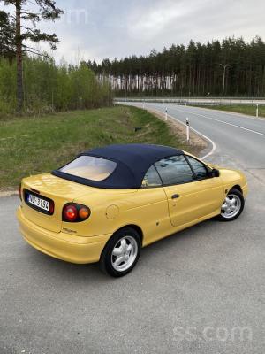 Желтый Рено Меган 1998 в Рига, объемом двигателя 2.00 л и пробегом 20 тыс. км за 4785 €, фото 6 на AUTOMOTO.COM.LV
