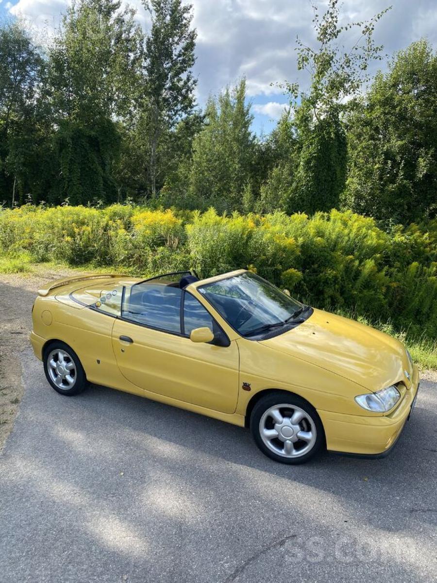 Dzeltens Renault Megane 1998 Rīga, ar dzinēja tilpumu 2.00 L un nobraukumu 204 tūkst. km par 4165 €, foto 3 vietnē AUTOMOTO.COM.LV