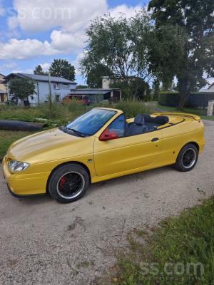 Yellow Renault Megane 1999 in Riga, with an engine capacity of 1.60 L and mileage of 140 thousand km for 3300 €, photo  on AUTOMOTO.COM.LV