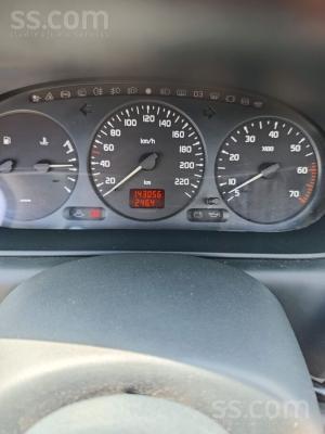 Желтый Рено Меган 1999 в Рига, объемом двигателя 1.60 л и пробегом 140 тыс. км за 3300 €, фото 11 на AUTOMOTO.COM.LV
