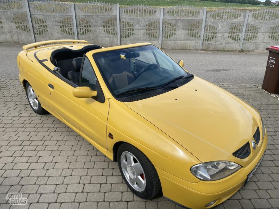 Dzeltens Renault Megane 2000 Klaipėda, ar dzinēja tilpumu 1.60 L un nobraukumu 300 tūkst. km par 1550 €, foto 3 vietnē AUTOMOTO.COM.LV