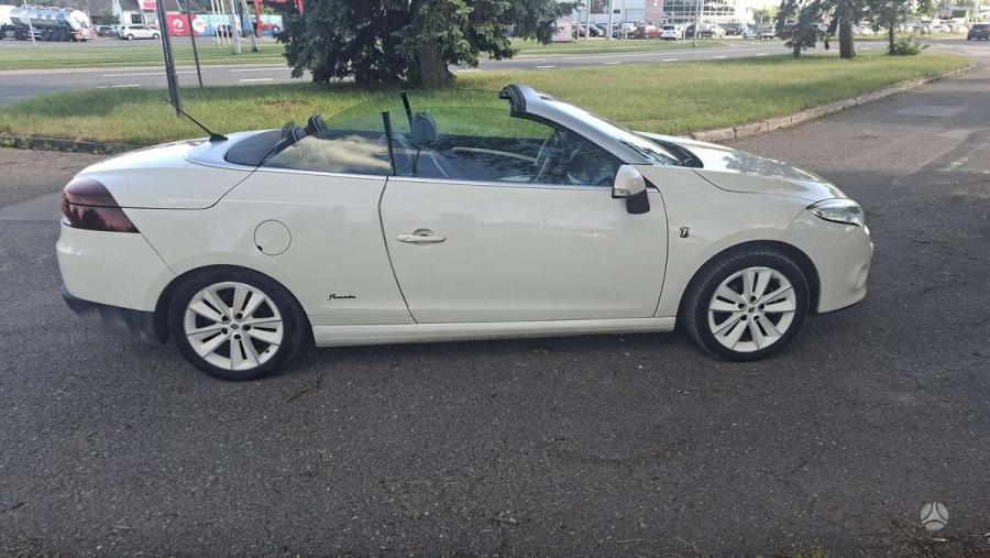 Dzeltens Renault Megane 2013 Tauragė, ar dzinēja tilpumu 1.60 L un nobraukumu 250 tūkst. km par 4250 €, foto 2 vietnē AUTOMOTO.COM.LV