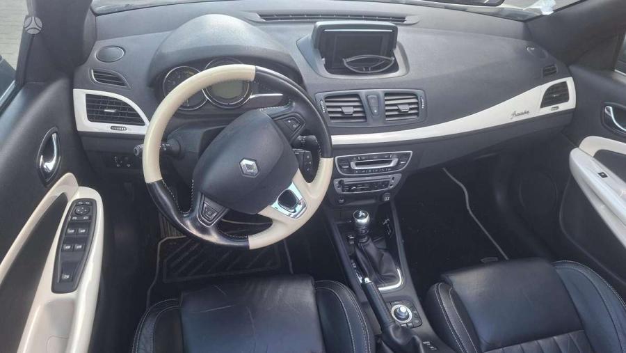 Dzeltens Renault Megane 2013 Tauragė, ar dzinēja tilpumu 1.60 L un nobraukumu 250 tūkst. km par 4250 €, foto 24 vietnē AUTOMOTO.COM.LV