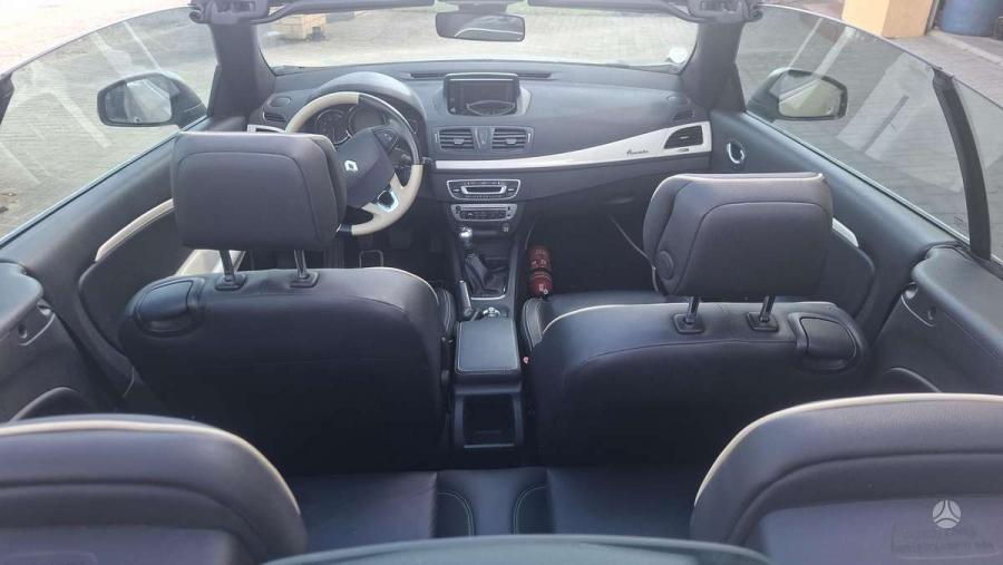 Dzeltens Renault Megane 2013 Tauragė, ar dzinēja tilpumu 1.60 L un nobraukumu 250 tūkst. km par 4250 €, foto 26 vietnē AUTOMOTO.COM.LV
