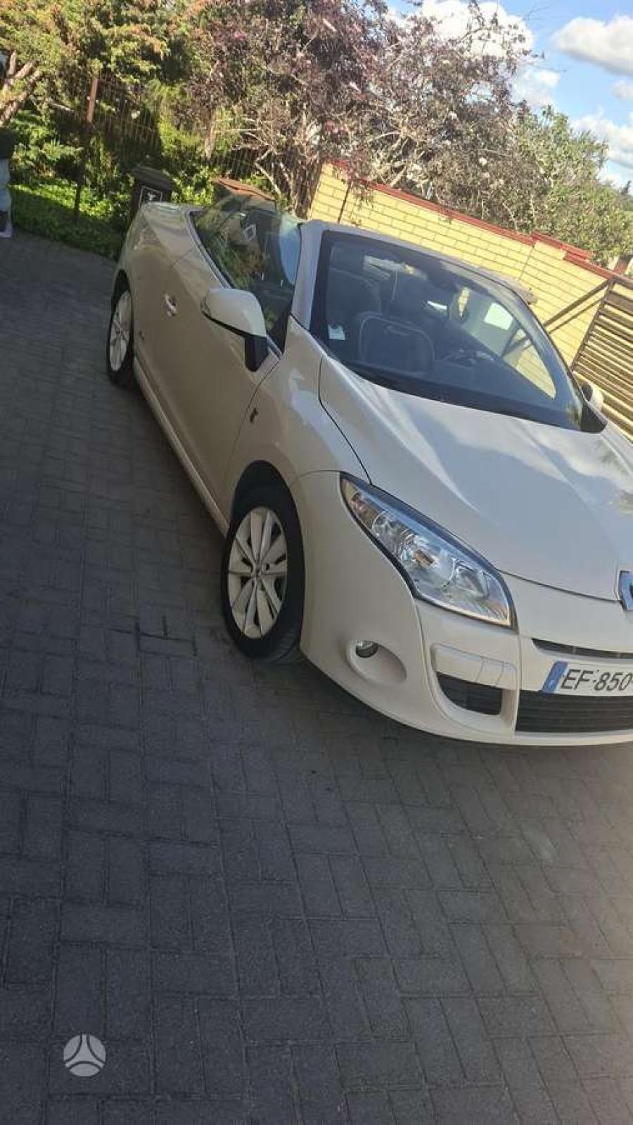 Dzeltens Renault Megane 2013 Tauragė, ar dzinēja tilpumu 1.60 L un nobraukumu 250 tūkst. km par 4250 €, foto 32 vietnē AUTOMOTO.COM.LV