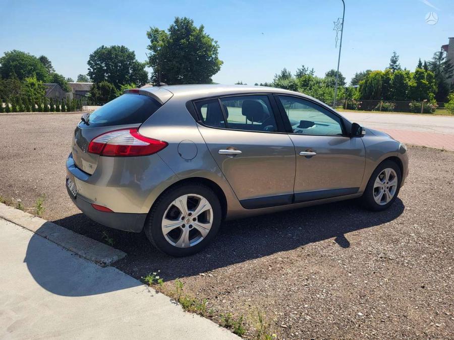 Yellow Renault Megane 2011 in Raseiniai, with an engine capacity of 1.87 L and mileage of 180 thousand km for 2999 €, photo 6 on AUTOMOTO.COM.LV