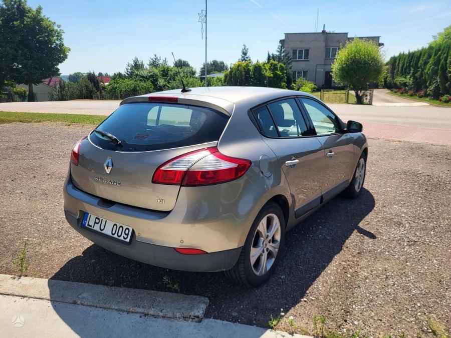 Yellow Renault Megane 2011 in Raseiniai, with an engine capacity of 1.87 L and mileage of 180 thousand km for 2999 €, photo 7 on AUTOMOTO.COM.LV