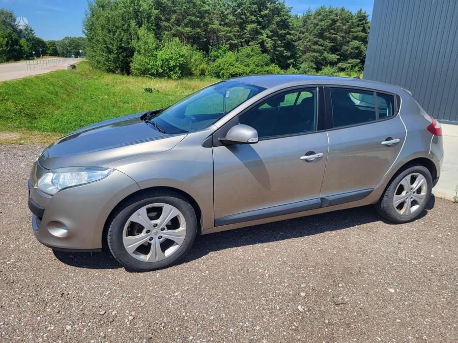 Yellow Renault Megane 2011 in Raseiniai, with an engine capacity of 1.87 L and mileage of 180 thousand km for 2999 €, photo 11 on AUTOMOTO.COM.LV