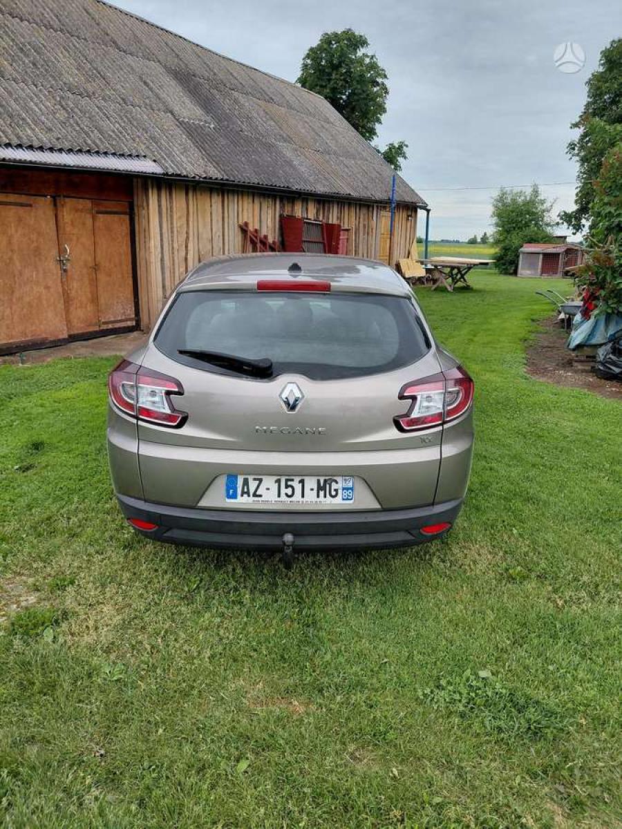 Dzeltens Renault Megane 2010 Panevēža, ar dzinēja tilpumu 1.40 L un nobraukumu 233 tūkst. km par 800 €, foto 4 vietnē AUTOMOTO.COM.LV