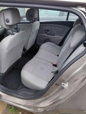 Dzeltens Renault Megane 2010 Panevēža, ar dzinēja tilpumu 1.40 L un nobraukumu 233 tūkst. km par 800 €, foto 7 vietnē AUTOMOTO.COM.LV