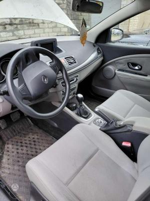 Dzeltens Renault Megane 2010 Panevēža, ar dzinēja tilpumu 1.40 L un nobraukumu 233 tūkst. km par 800 €, foto 8 vietnē AUTOMOTO.COM.LV
