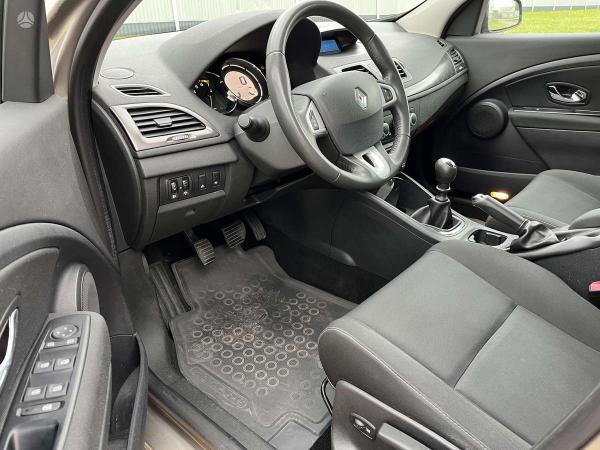 Yellow Renault Megane 2013 in Taurage, with an engine capacity of 1.20 L and mileage of 117 thousand km for 2900 €, photo 7 on AUTOMOTO.COM.LV
