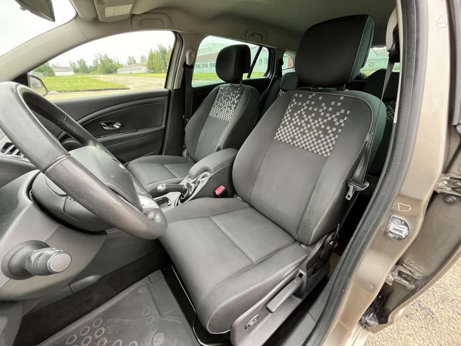 Dzeltens Renault Megane 2013 Tauragė, ar dzinēja tilpumu 1.20 L un nobraukumu 117 tūkst. km par 2900 €, foto 9 vietnē AUTOMOTO.COM.LV