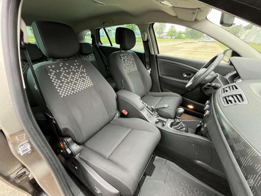 Dzeltens Renault Megane 2013 Tauragė, ar dzinēja tilpumu 1.20 L un nobraukumu 117 tūkst. km par 2900 €, foto 11 vietnē AUTOMOTO.COM.LV