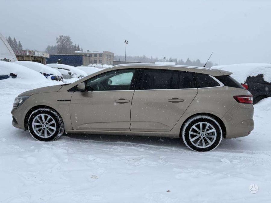 Yellow Renault Megane 2016 in Radviliskis, with an engine capacity of 1.46 L and mileage of 0 thousand km for 4250 €, photo 7 on AUTOMOTO.COM.LV