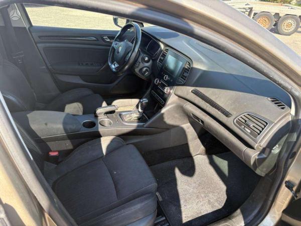 Dzeltens Renault Megane 2016 Radviliškis, ar dzinēja tilpumu 1.46 L un nobraukumu 0 tūkst. km par 3750 €, foto 9 vietnē AUTOMOTO.COM.LV