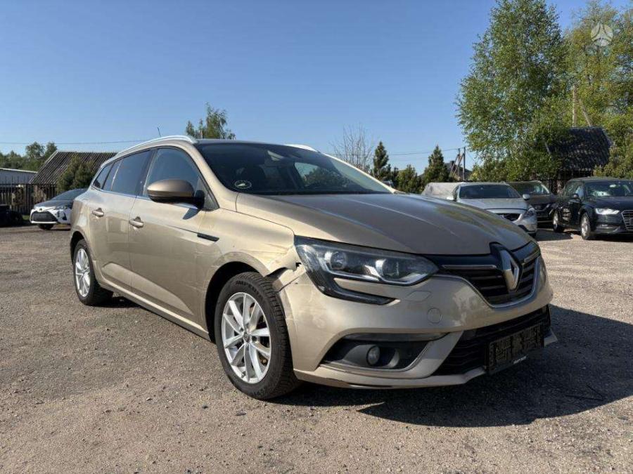 Yellow Renault Megane 2016 in Radviliskis, with an engine capacity of 1.46 L and mileage of 0 thousand km for 3750 €, photo 3 on AUTOMOTO.COM.LV