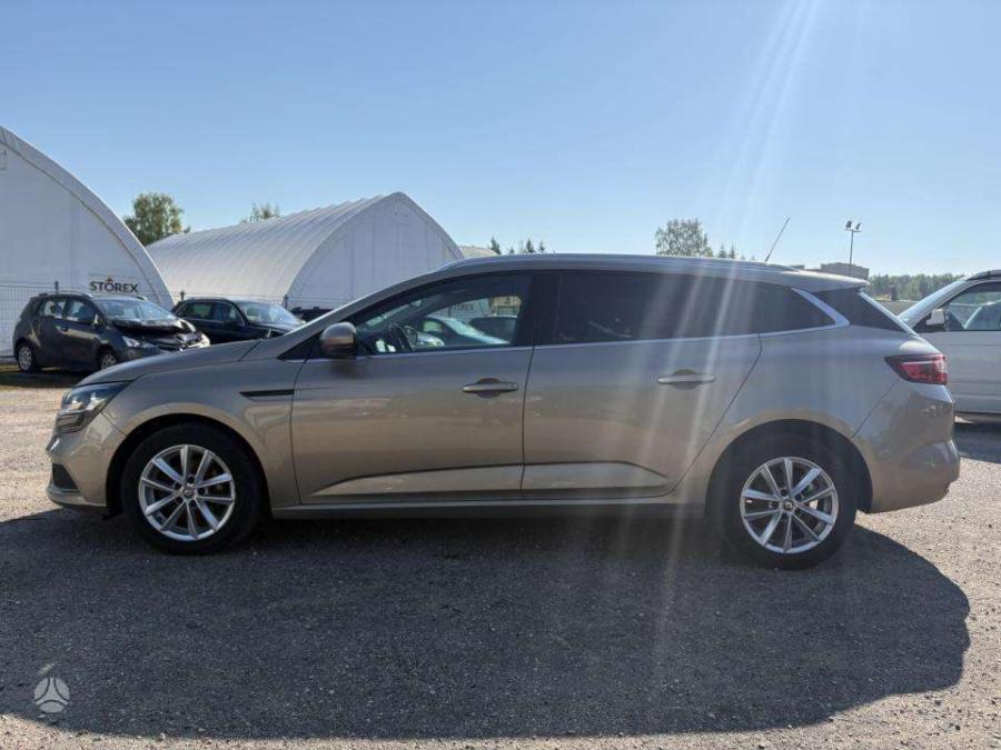 Yellow Renault Megane 2016 in Radviliskis, with an engine capacity of 1.46 L and mileage of 0 thousand km for 3750 €, photo 8 on AUTOMOTO.COM.LV