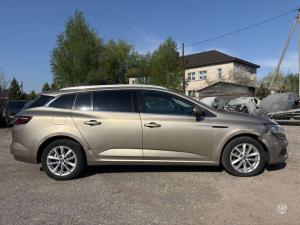 Yellow Renault Megane 2016 in Radviliskis, with an engine capacity of 1.46 L and mileage of 0 thousand km for 3750 €, photo 9 on AUTOMOTO.COM.LV